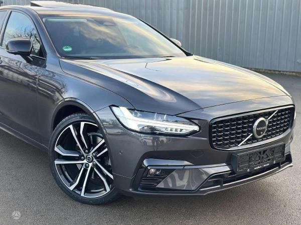 Brūns Volvo S90 2023 Telšiai, ar dzinēja tilpumu 1.97 L un nobraukumu 54 tūkst. km par 39500 €, foto 2 vietnē AUTOMOTO.COM.LV