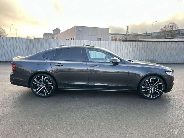 Brūns Volvo S90 2023 Telšiai, ar dzinēja tilpumu 1.97 L un nobraukumu 54 tūkst. km par 39500 €, foto 10 vietnē AUTOMOTO.COM.LV
