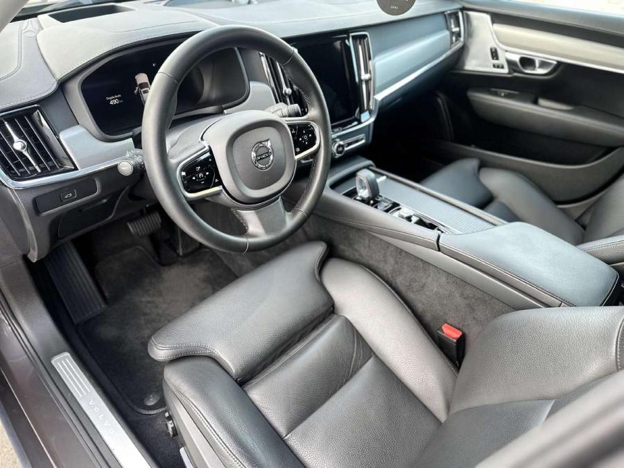 Brūns Volvo S90 2023 Telšiai, ar dzinēja tilpumu 1.97 L un nobraukumu 54 tūkst. km par 39500 €, foto 14 vietnē AUTOMOTO.COM.LV