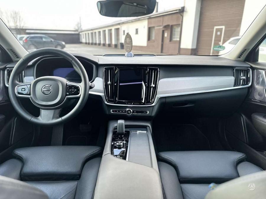 Brūns Volvo S90 2023 Telšiai, ar dzinēja tilpumu 1.97 L un nobraukumu 54 tūkst. km par 39500 €, foto 16 vietnē AUTOMOTO.COM.LV