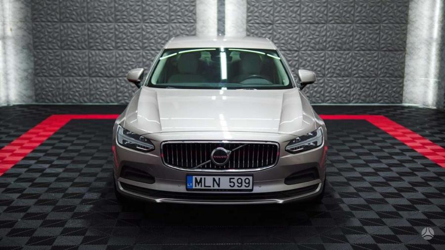 Brūns Volvo S90 2023 Kauņa, ar dzinēja tilpumu 1.97 L un nobraukumu 101 tūkst. km par 35000 €, foto 1 vietnē AUTOMOTO.COM.LV