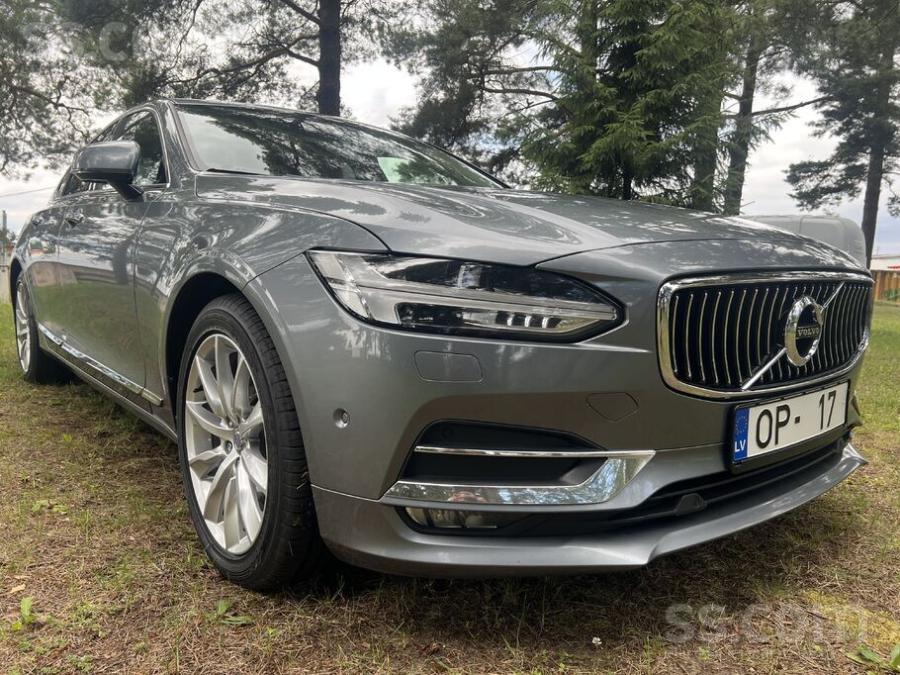 Grey Volvo S90 2016 in Riga, with an engine capacity of 2.00 L and mileage of 229 thousand km for 16680 €, photo 1 on AUTOMOTO.COM.LV