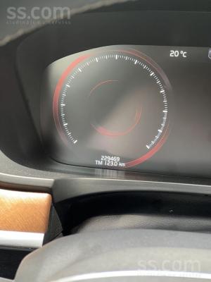 Grey Volvo S90 2016 in Riga, with an engine capacity of 2.00 L and mileage of 229 thousand km for 16680 €, photo 36 on AUTOMOTO.COM.LV