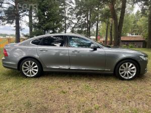 Grey Volvo S90 2016 in Riga, with an engine capacity of 2.00 L and mileage of 229 thousand km for 16680 €, photo 7 on AUTOMOTO.COM.LV