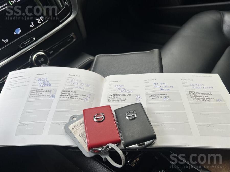 Grey Volvo S90 2016 in Riga, with an engine capacity of 2.00 L and mileage of 229 thousand km for 16680 €, photo 26 on AUTOMOTO.COM.LV