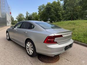 Pelēks Volvo S90 2016 Alīta, ar dzinēja tilpumu 2.00 L un nobraukumu 268 tūkst. km par 14950 €, foto 4 vietnē AUTOMOTO.COM.LV