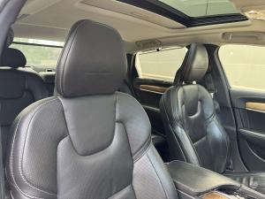 Pelēks Volvo S90 2016 Alīta, ar dzinēja tilpumu 2.00 L un nobraukumu 268 tūkst. km par 14950 €, foto 10 vietnē AUTOMOTO.COM.LV