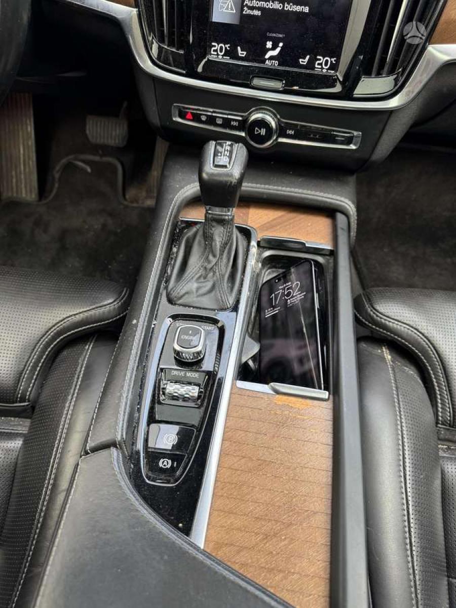 Pelēks Volvo S90 2016 Alīta, ar dzinēja tilpumu 2.00 L un nobraukumu 268 tūkst. km par 14950 €, foto 20 vietnē AUTOMOTO.COM.LV