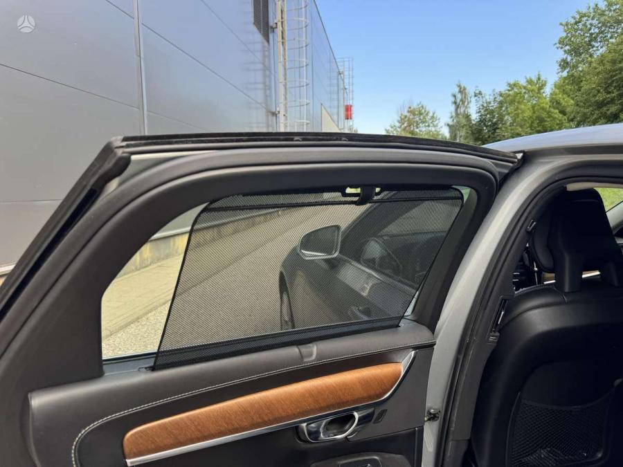 Pelēks Volvo S90 2016 Alīta, ar dzinēja tilpumu 2.00 L un nobraukumu 268 tūkst. km par 14950 €, foto 28 vietnē AUTOMOTO.COM.LV