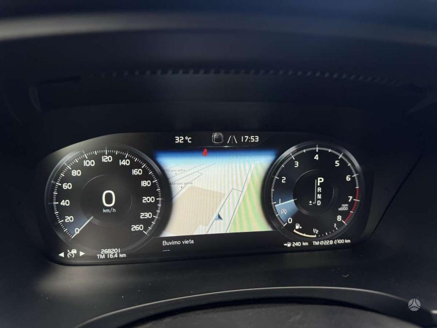 Pelēks Volvo S90 2016 Alīta, ar dzinēja tilpumu 2.00 L un nobraukumu 268 tūkst. km par 14950 €, foto 47 vietnē AUTOMOTO.COM.LV