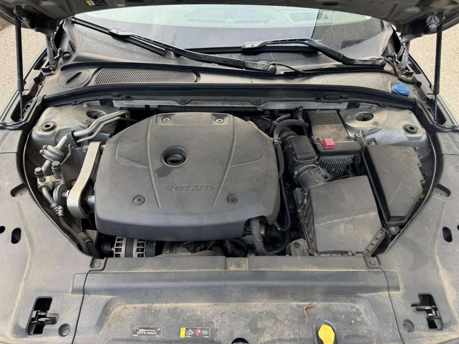 Pelēks Volvo S90 2016 Alīta, ar dzinēja tilpumu 2.00 L un nobraukumu 268 tūkst. km par 14950 €, foto 48 vietnē AUTOMOTO.COM.LV