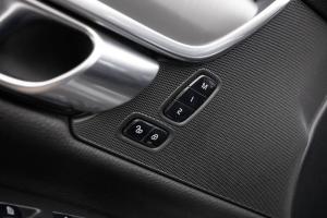 Pelēks Volvo S90 2016 Jelgava, ar dzinēja tilpumu 0.00 L un nobraukumu 0 tūkst. km par 15500 €, foto 16 vietnē AUTOMOTO.COM.LV