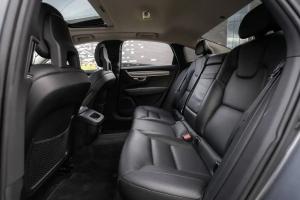 Pelēks Volvo S90 2016 Jelgava, ar dzinēja tilpumu 0.00 L un nobraukumu 0 tūkst. km par 15500 €, foto 18 vietnē AUTOMOTO.COM.LV