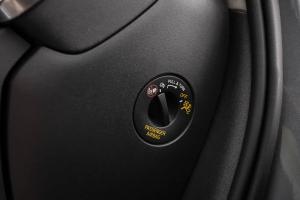 Pelēks Volvo S90 2016 Jelgava, ar dzinēja tilpumu 0.00 L un nobraukumu 0 tūkst. km par 15500 €, foto 20 vietnē AUTOMOTO.COM.LV