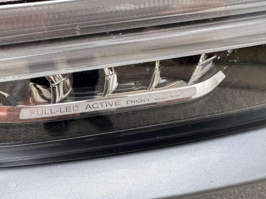 Grey Volvo S90 2016 in Alytus, with an engine capacity of 2.00 L and mileage of 268 thousand km for 15950 €, photo 36 on AUTOMOTO.COM.LV