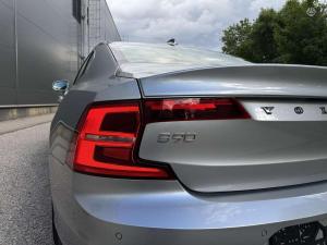Grey Volvo S90 2016 in Alytus, with an engine capacity of 2.00 L and mileage of 268 thousand km for 15950 €, photo 37 on AUTOMOTO.COM.LV