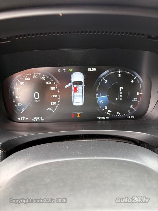 Grey Volvo S90 2016 in Tallinn, with an engine capacity of 2.00 L and mileage of 386 thousand km for 13999 €, photo 7 on AUTOMOTO.COM.LV