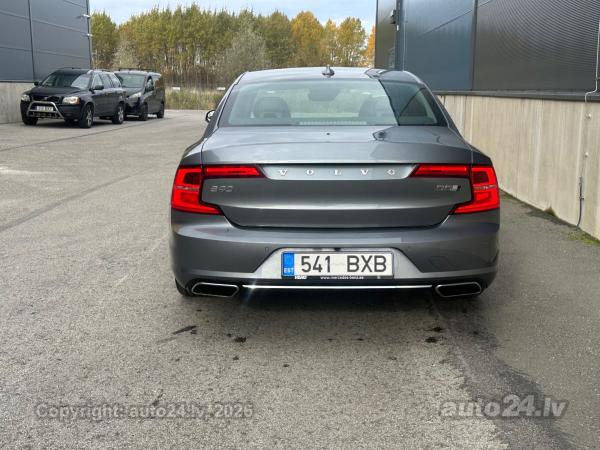 Pelēks Volvo S90 2016 Tallina, ar dzinēja tilpumu 2.00 L un nobraukumu 135 tūkst. km par 21900 €, foto 9 vietnē AUTOMOTO.COM.LV