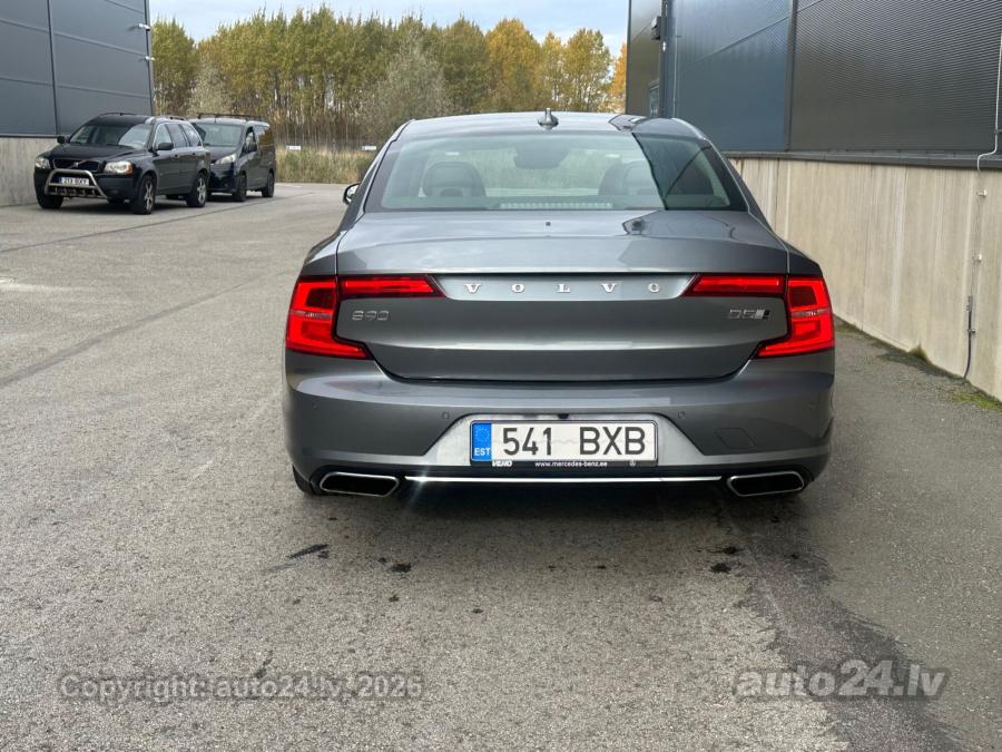 Pelēks Volvo S90 2016 Tallina, ar dzinēja tilpumu 2.00 L un nobraukumu 135 tūkst. km par 21900 €, foto 9 vietnē AUTOMOTO.COM.LV
