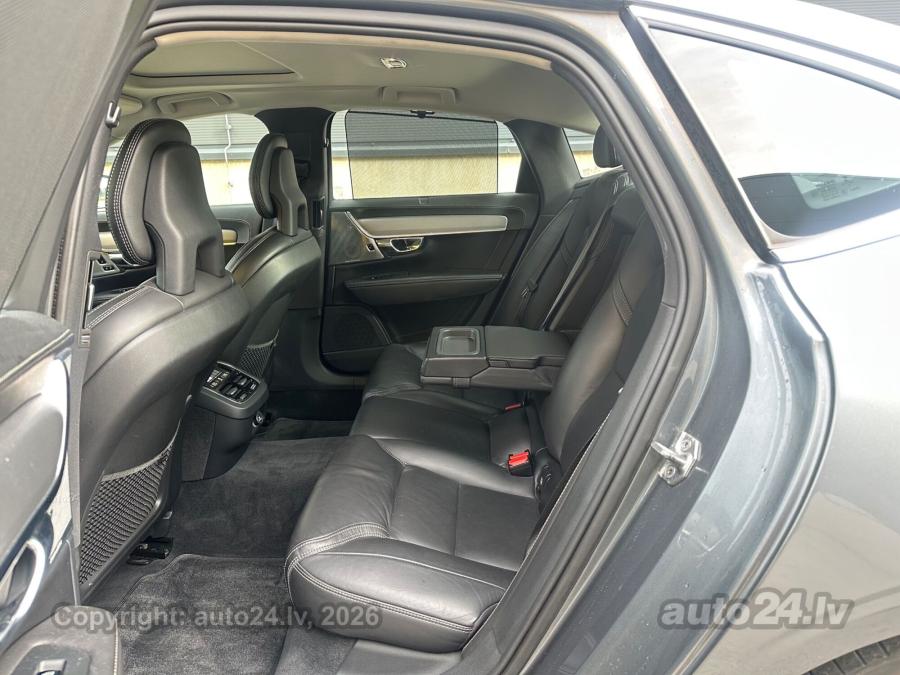 Pelēks Volvo S90 2016 Tallina, ar dzinēja tilpumu 2.00 L un nobraukumu 135 tūkst. km par 21900 €, foto 12 vietnē AUTOMOTO.COM.LV
