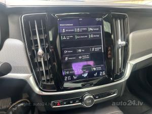 Pelēks Volvo S90 2016 Tallina, ar dzinēja tilpumu 2.00 L un nobraukumu 135 tūkst. km par 21900 €, foto 17 vietnē AUTOMOTO.COM.LV