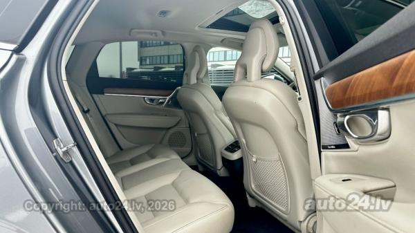 Grey Volvo S90 2017 in Tallinn, with an engine capacity of 2.00 L and mileage of 124 thousand km for 23900 €, photo 13 on AUTOMOTO.COM.LV