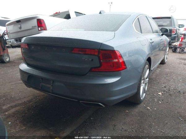 Pelēks Volvo S90 2017 Viļņa, ar dzinēja tilpumu 2.00 L un nobraukumu 126 tūkst. km par 12200 €, foto 3 vietnē AUTOMOTO.COM.LV
