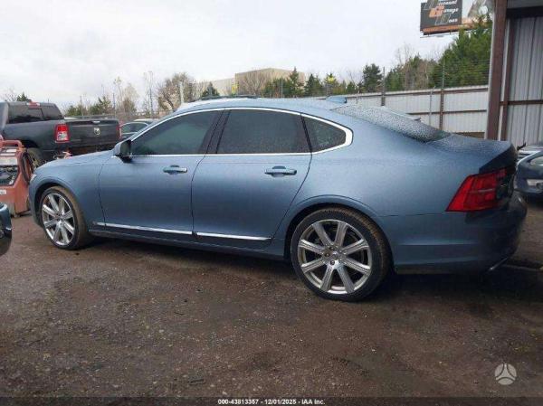 Pelēks Volvo S90 2017 Viļņa, ar dzinēja tilpumu 2.00 L un nobraukumu 126 tūkst. km par 12200 €, foto 6 vietnē AUTOMOTO.COM.LV
