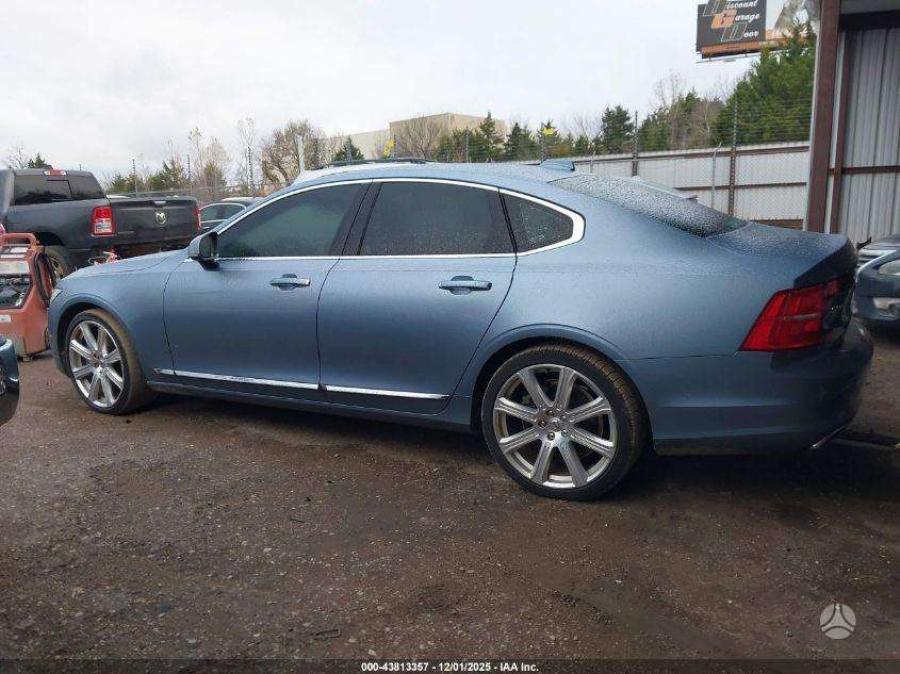 Grey Volvo S90 2017 in Vilnius, with an engine capacity of 2.00 L and mileage of 126 thousand km for 12200 €, photo 6 on AUTOMOTO.COM.LV