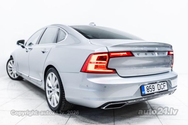 Grey Volvo S90 2017 in Tallinn, with an engine capacity of 2.00 L and mileage of 129 thousand km for 24900 €, photo 4 on AUTOMOTO.COM.LV