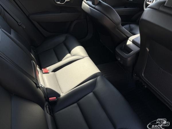 Pelēks Volvo S90 2017 Avižieniai, ar dzinēja tilpumu 2.00 L un nobraukumu 278 tūkst. km par 9900 €, foto 6 vietnē AUTOMOTO.COM.LV