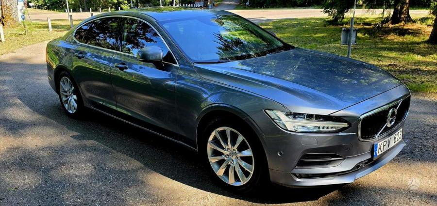 Pelēks Volvo S90 2017 Viļņa, ar dzinēja tilpumu 1.97 L un nobraukumu 170 tūkst. km par 17200 €, foto 3 vietnē AUTOMOTO.COM.LV