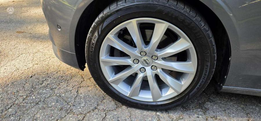 Pelēks Volvo S90 2017 Viļņa, ar dzinēja tilpumu 1.97 L un nobraukumu 170 tūkst. km par 17200 €, foto 13 vietnē AUTOMOTO.COM.LV