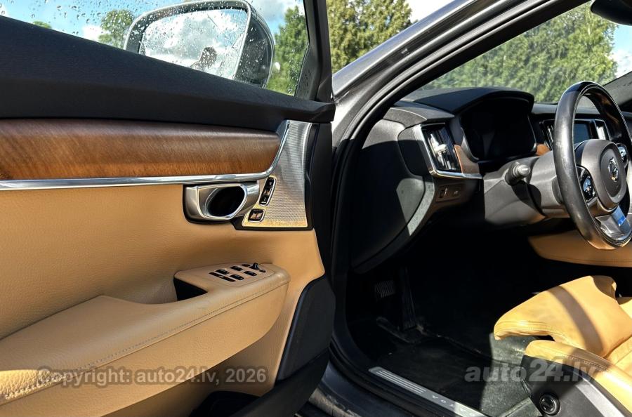 Grey Volvo S90 2017 in Tartu, with an engine capacity of 2.00 L and mileage of 194 thousand km for 18990 €, photo 8 on AUTOMOTO.COM.LV