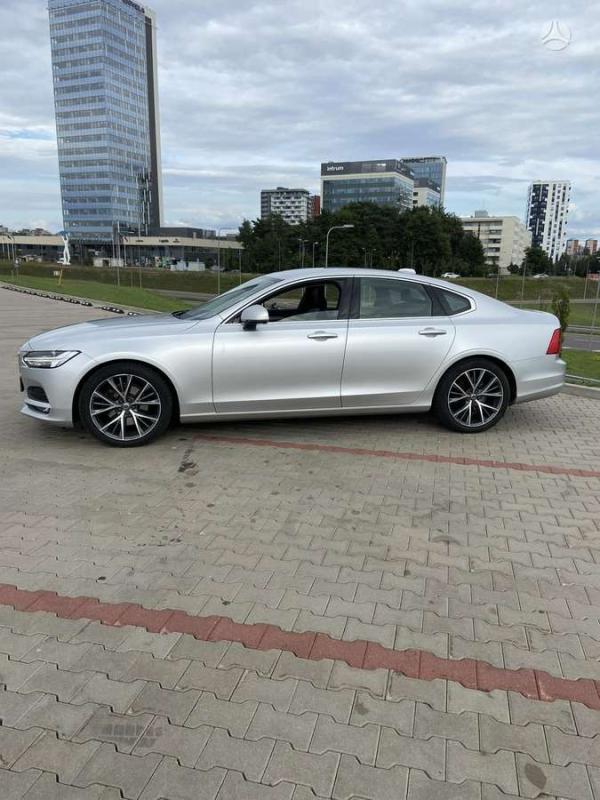 Grey Volvo S90 2017 in Vilnius, with an engine capacity of 1.97 L and mileage of 285 thousand km for 12999 €, photo 1 on AUTOMOTO.COM.LV