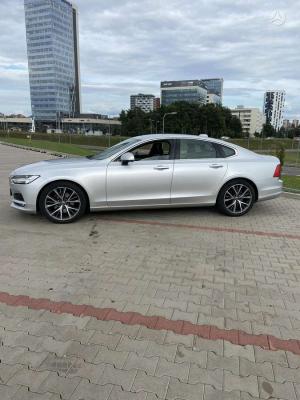 Grey Volvo S90 2017 in Vilnius, with an engine capacity of 1.97 L and mileage of 285 thousand km for 12999 €, photo  on AUTOMOTO.COM.LV