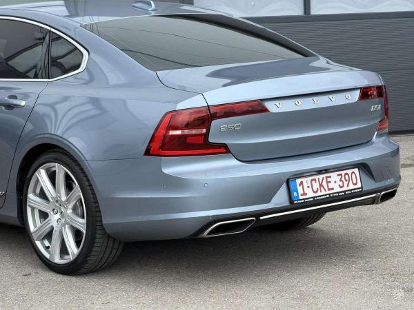 Pelēks Volvo S90 2017 Jonava, ar dzinēja tilpumu 1.97 L un nobraukumu 266 tūkst. km par 15250 €, foto 8 vietnē AUTOMOTO.COM.LV
