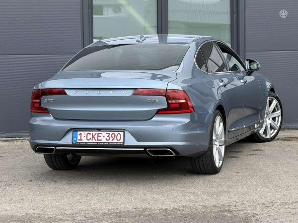 Pelēks Volvo S90 2017 Jonava, ar dzinēja tilpumu 1.97 L un nobraukumu 266 tūkst. km par 15250 €, foto 10 vietnē AUTOMOTO.COM.LV