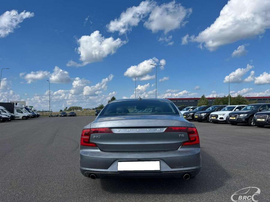 Серый Вольво С90 2017 в Вильнюс, объемом двигателя 1.97 л и пробегом 170 тыс. км за 15900 €, фото 9 на AUTOMOTO.COM.LV