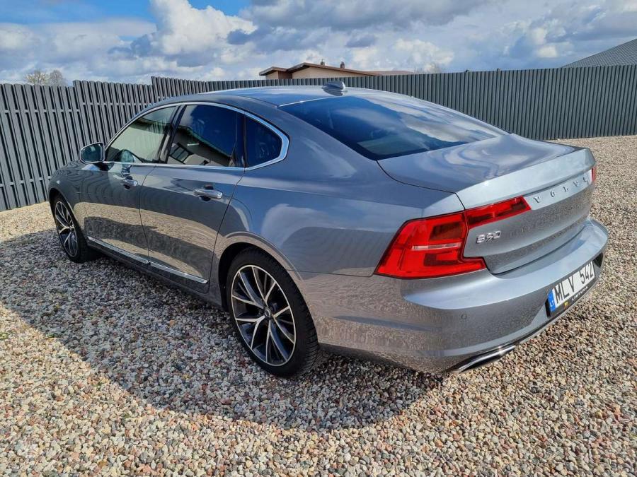 Grey Volvo S90 2018 in Alytus, with an engine capacity of 1.97 L and mileage of 186 thousand km for 22900 €, photo 10 on AUTOMOTO.COM.LV