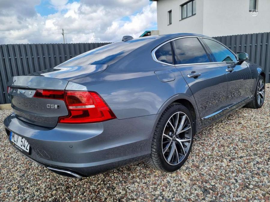Grey Volvo S90 2018 in Alytus, with an engine capacity of 1.97 L and mileage of 186 thousand km for 22900 €, photo 14 on AUTOMOTO.COM.LV