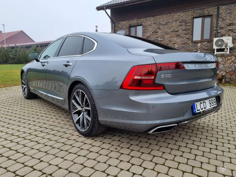 Pelēks Volvo S90 2018 Alīta, ar dzinēja tilpumu 1.97 L un nobraukumu 186 tūkst. km par 21900 €, foto 7 vietnē AUTOMOTO.COM.LV