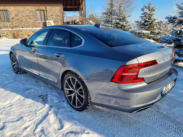 Grey Volvo S90 2018 in Alytus, with an engine capacity of 1.97 L and mileage of 186 thousand km for 19900 €, photo 6 on AUTOMOTO.COM.LV