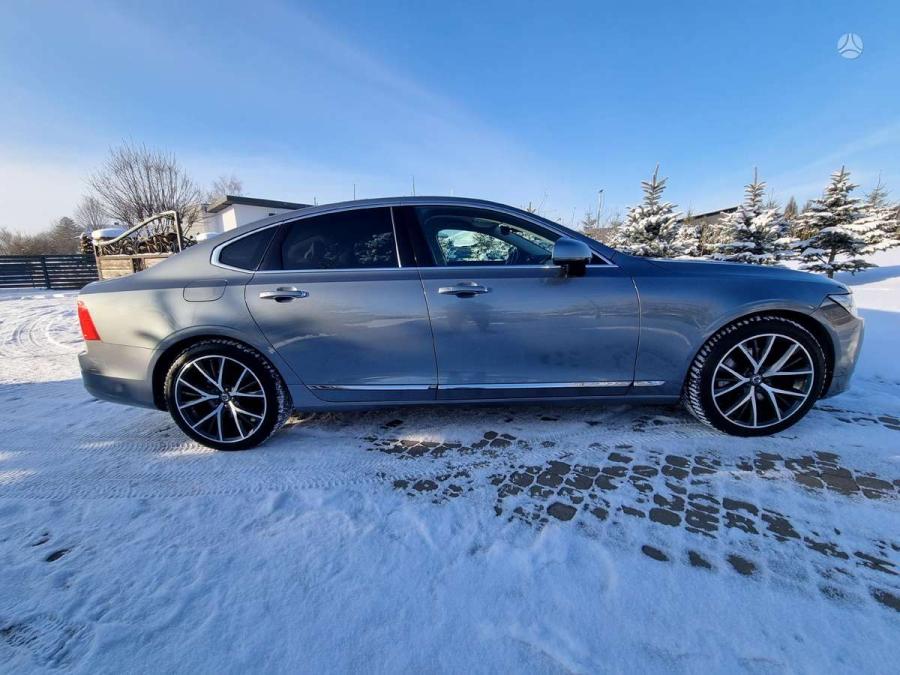 Pelēks Volvo S90 2018 Alīta, ar dzinēja tilpumu 1.97 L un nobraukumu 186 tūkst. km par 19900 €, foto 7 vietnē AUTOMOTO.COM.LV
