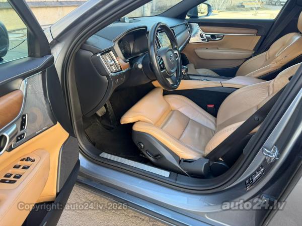 Pelēks Volvo S90 2018 Tallina, ar dzinēja tilpumu 2.00 L un nobraukumu 191 tūkst. km par 22990 €, foto 3 vietnē AUTOMOTO.COM.LV