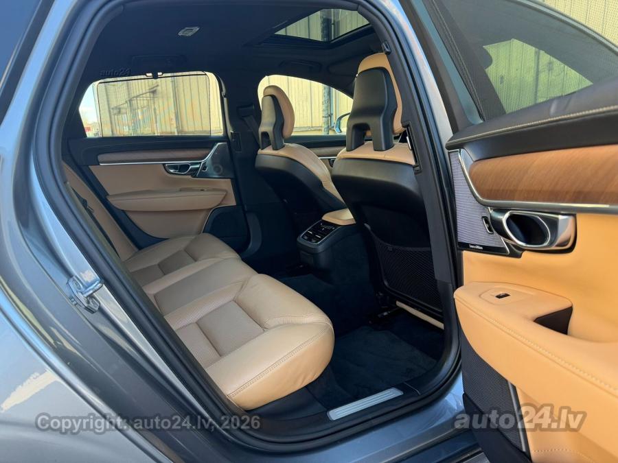 Grey Volvo S90 2018 in Tallinn, with an engine capacity of 2.00 L and mileage of 191 thousand km for 22990 €, photo 10 on AUTOMOTO.COM.LV