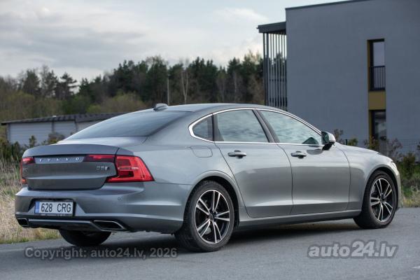 Pelēks Volvo S90 2018 Tallina, ar dzinēja tilpumu 2.00 L un nobraukumu 252 tūkst. km par 19300 €, foto 4 vietnē AUTOMOTO.COM.LV