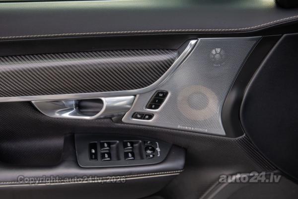 Pelēks Volvo S90 2018 Tallina, ar dzinēja tilpumu 2.00 L un nobraukumu 252 tūkst. km par 19300 €, foto 9 vietnē AUTOMOTO.COM.LV