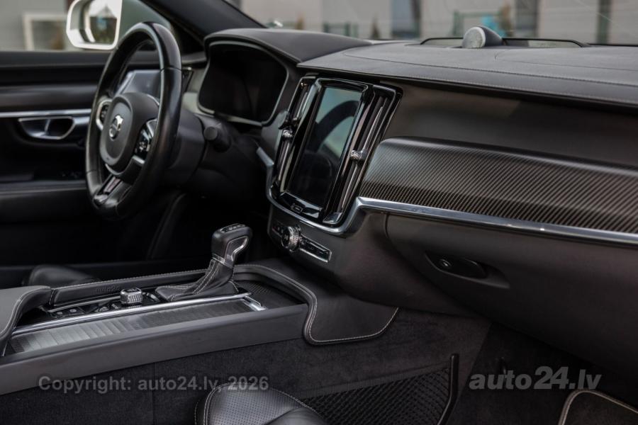 Grey Volvo S90 2018 in Tallinn, with an engine capacity of 2.00 L and mileage of 252 thousand km for 19300 €, photo 16 on AUTOMOTO.COM.LV