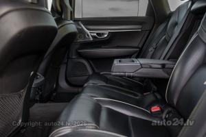 Grey Volvo S90 2018 in Tallinn, with an engine capacity of 2.00 L and mileage of 252 thousand km for 19300 €, photo 18 on AUTOMOTO.COM.LV